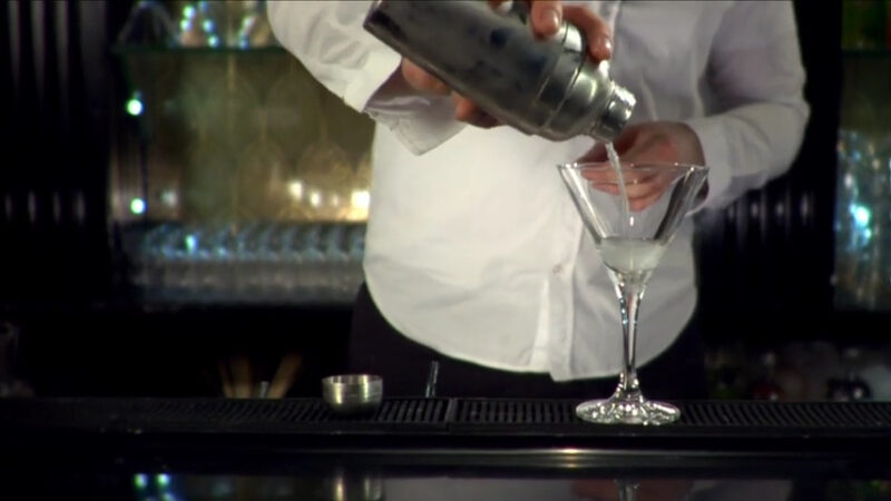 Your Guide to Cocktail Shakers: Pros, Cons, and How to Choose - The ...