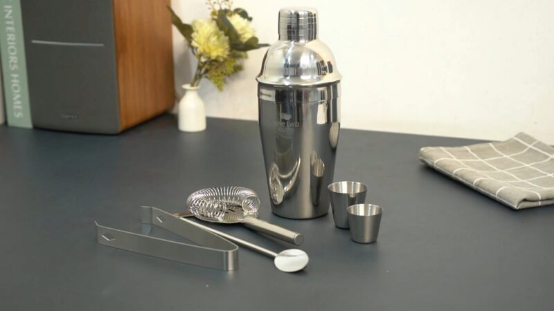 Your Guide to Cocktail Shakers: Pros, Cons, and How to Choose - The ...