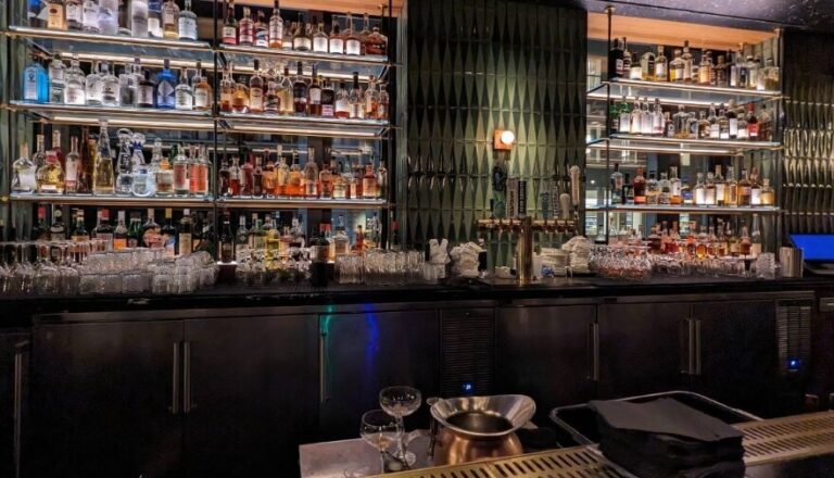8 Best Cocktail Bars in Boston (According to Locals Who Know Their ...